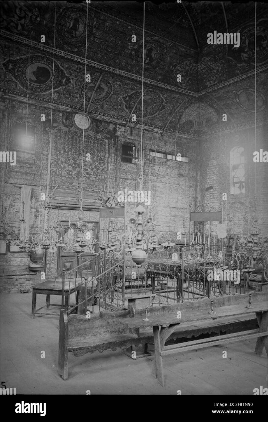 Israelite temple hi-res stock photography and images - Alamy