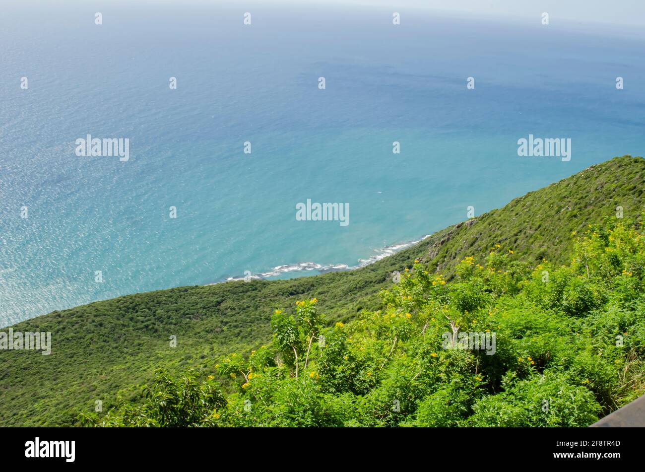 Rippling sea water island view hi-res stock photography and images - Alamy