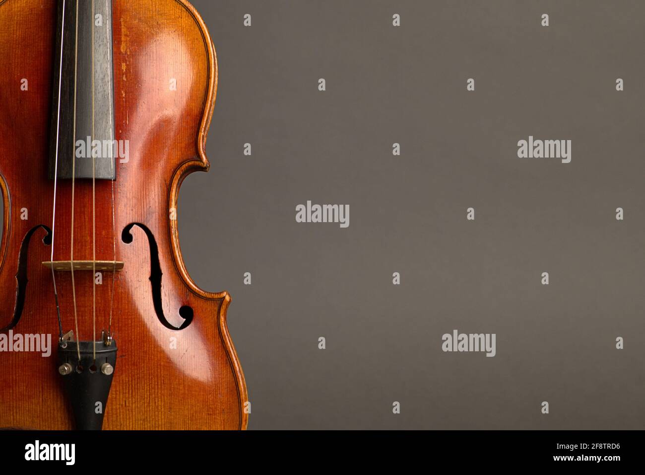 Deutschland. 04th Apr, 2021. An old violin with slight scratches and ...