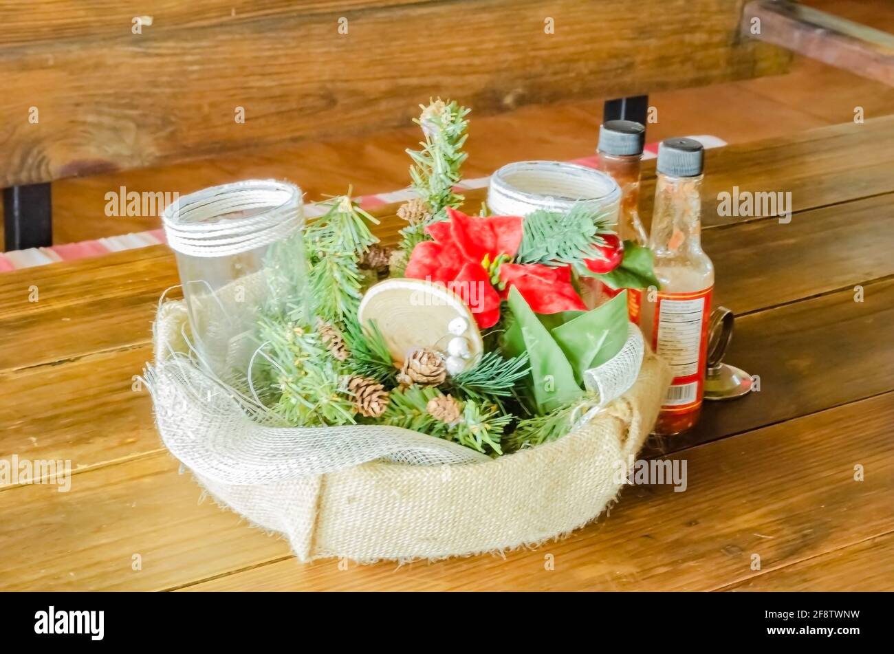 Mesh center hi-res stock photography and images - Alamy