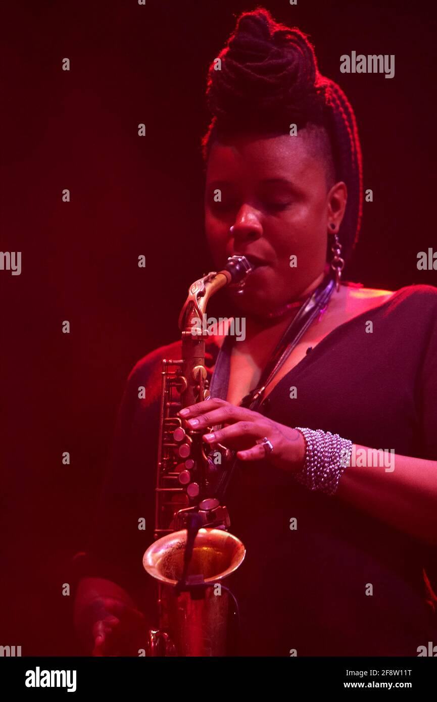 Matana roberts hi-res stock photography and images - Alamy