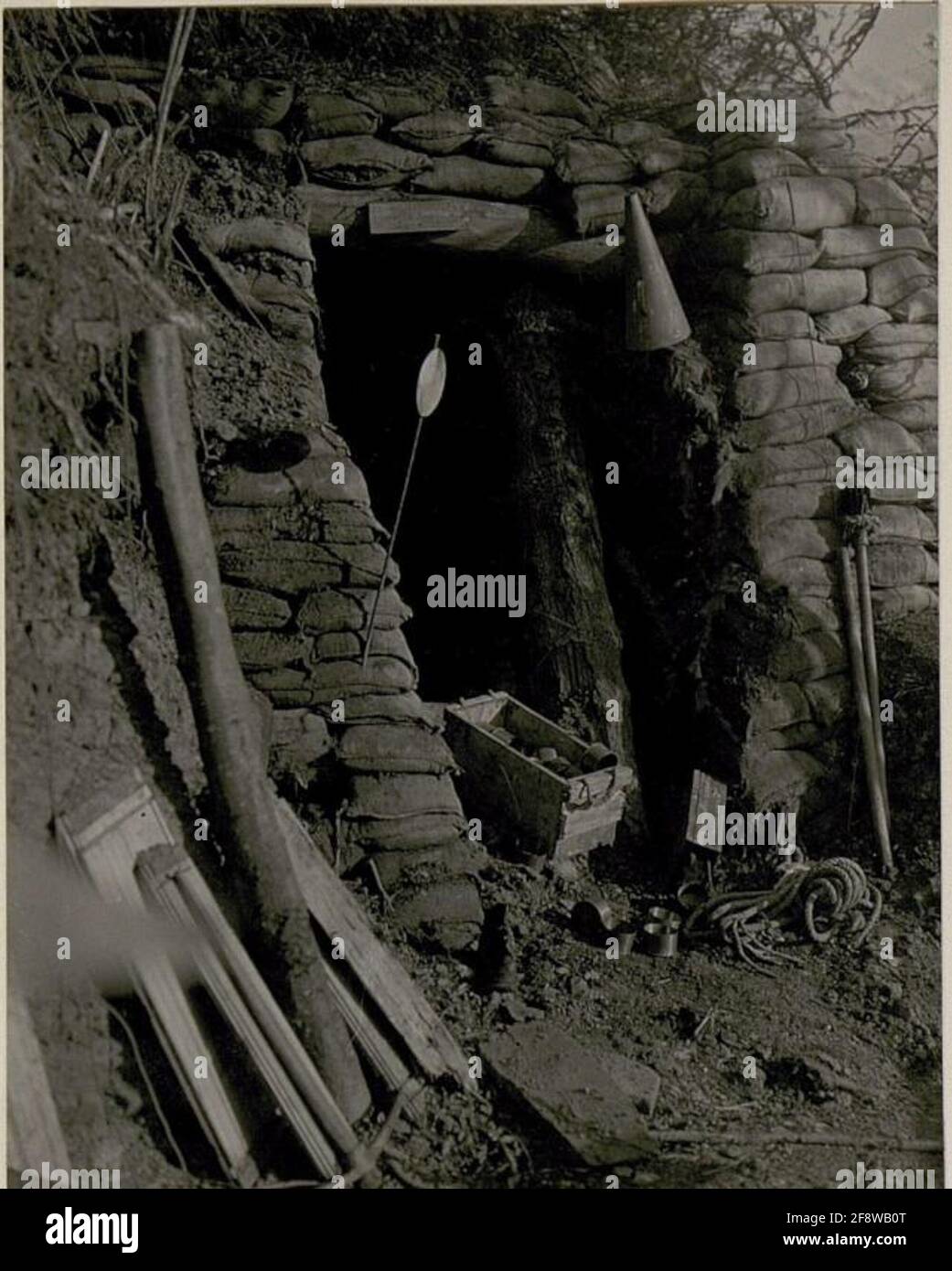 Entrance in one's Italian gun position in the flipper Stock Photo - Alamy