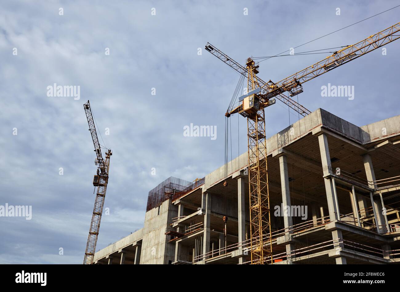 Machinery technology crane built structure hi-res stock photography and ...