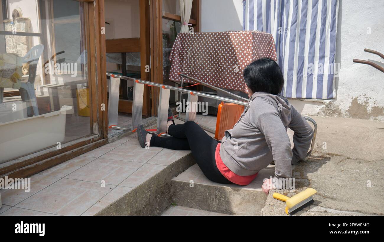 Girl falling ladder hi-res stock photography and images - Alamy