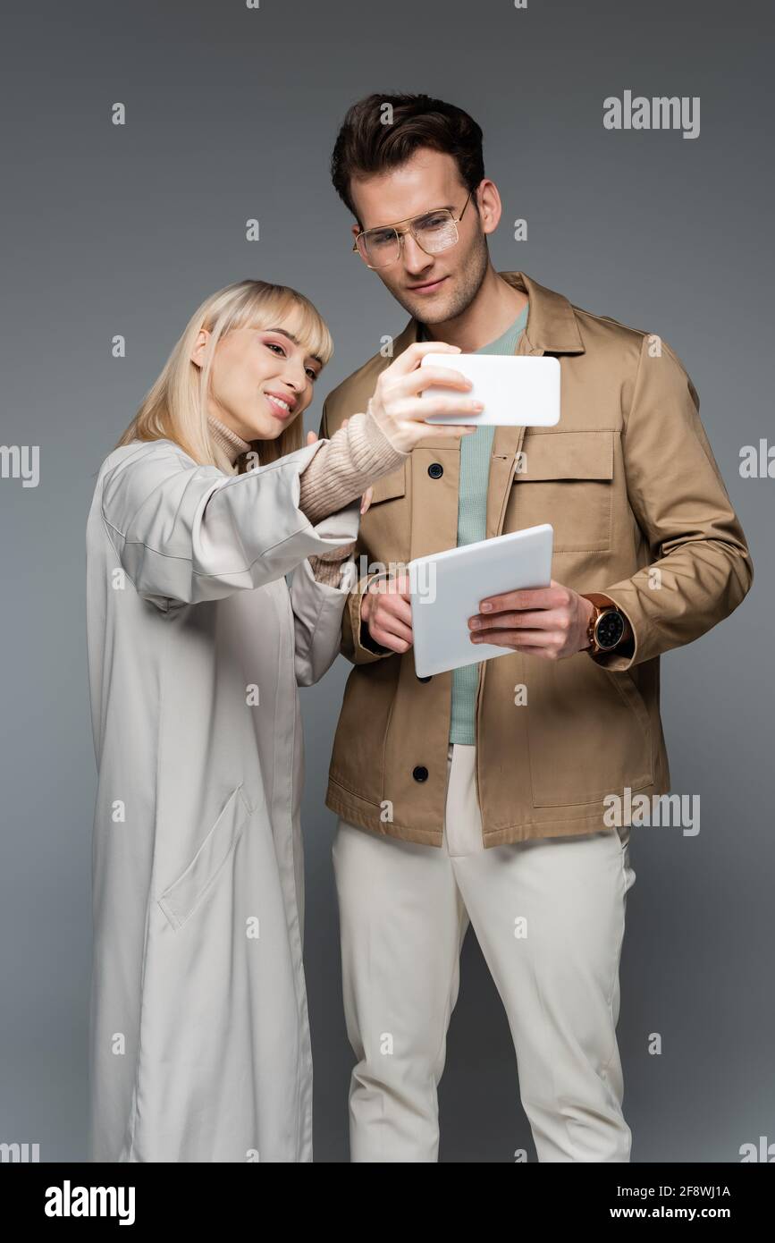 Smiling models hi-res stock photography and images - Alamy