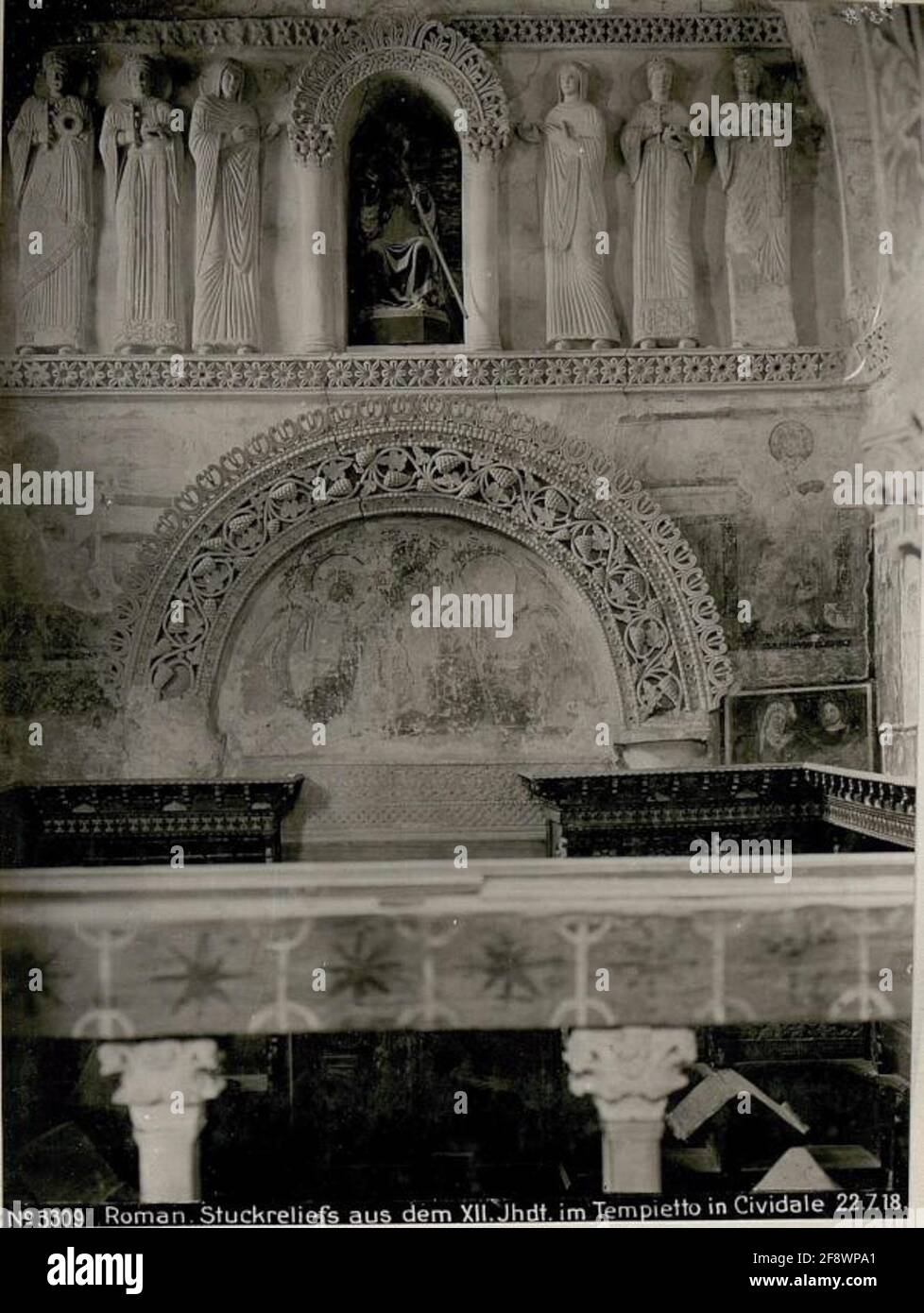 Roman, stucco reliefs from the XII.JHDT.im Tempietto in Cividale 22.7. ...