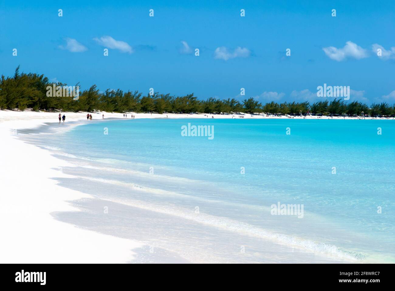 The scenic view of calm turquoise color beach waters on Half Moon Cay ...