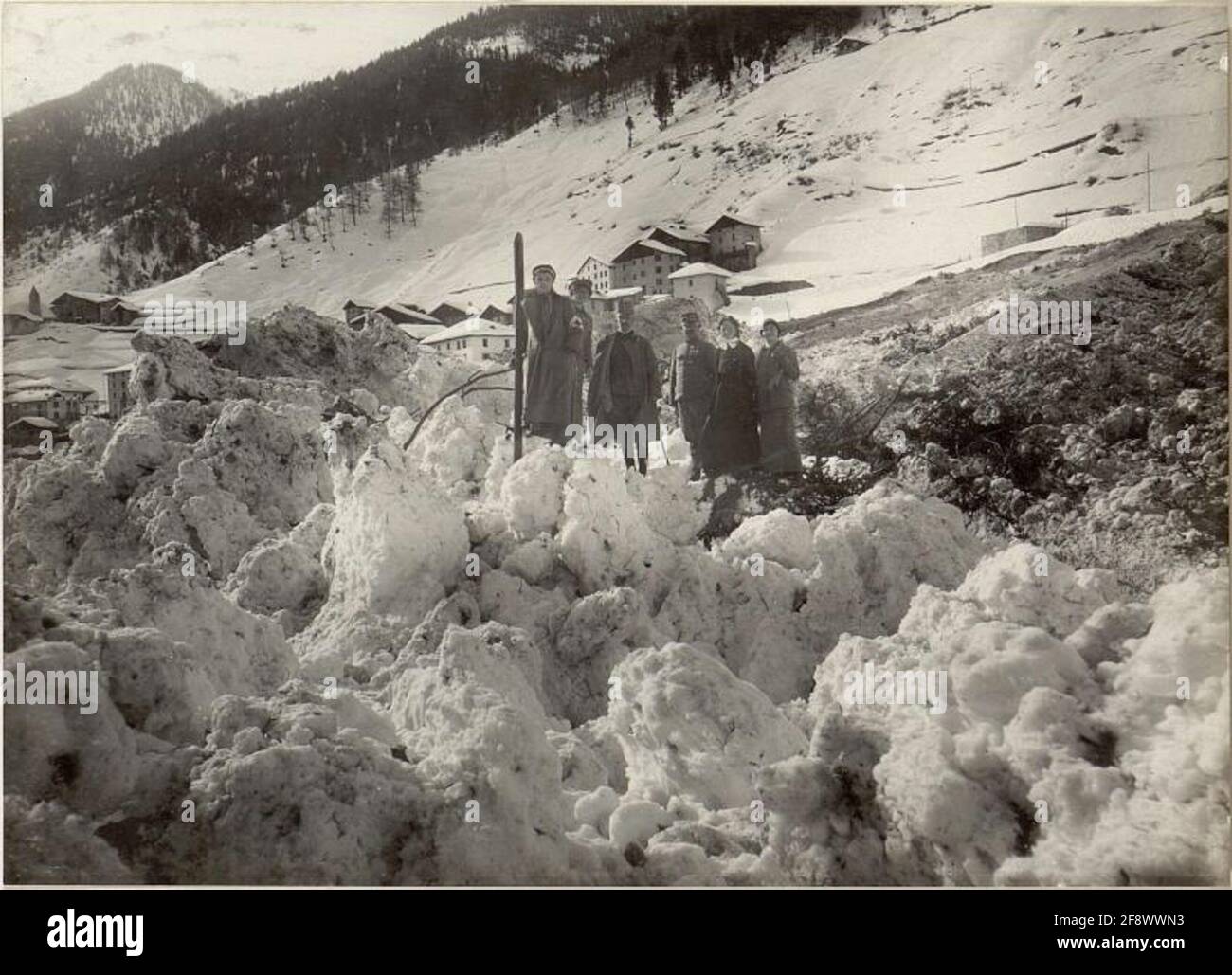 Pizzano hi-res stock photography and images - Alamy