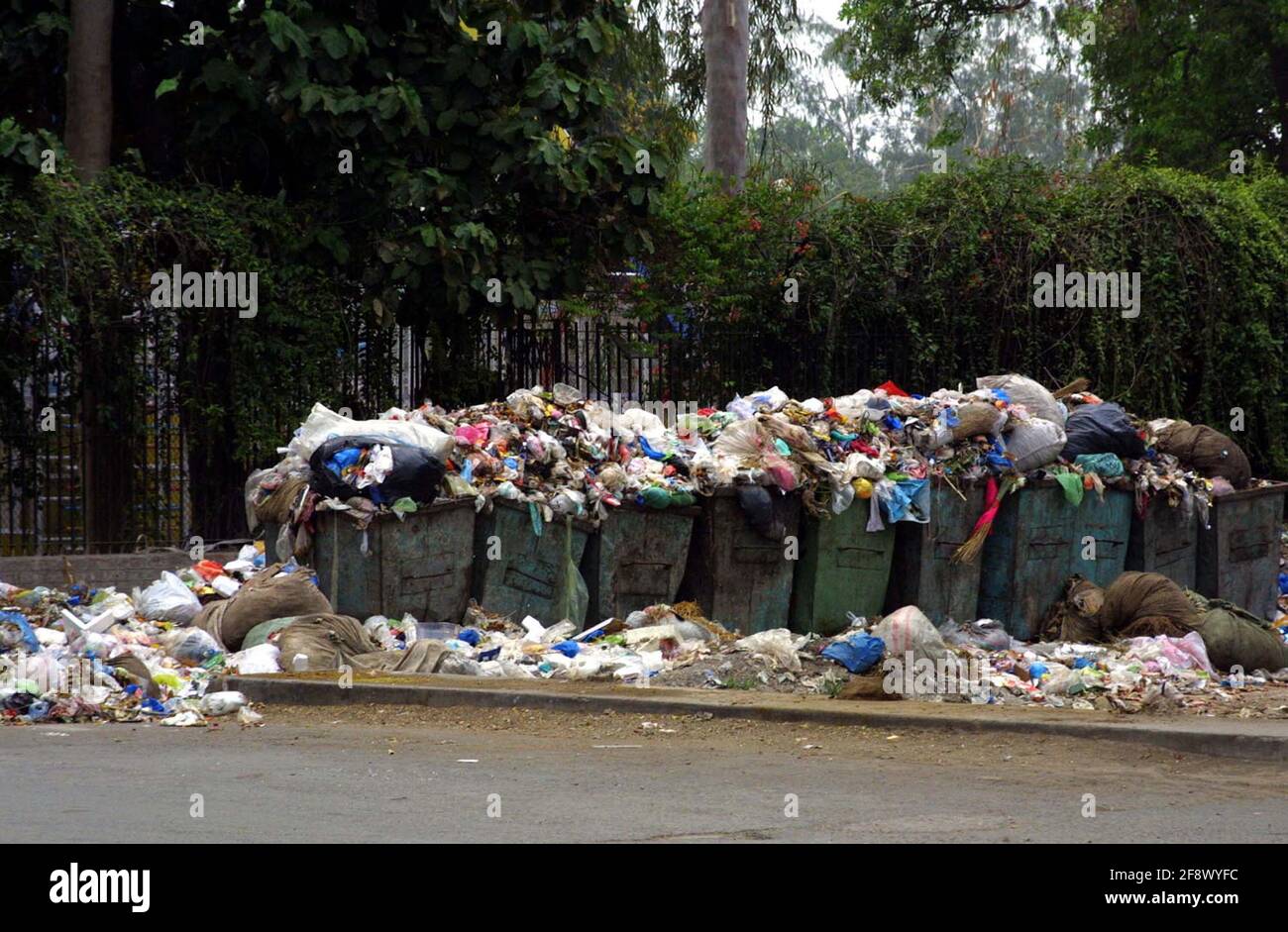 Gulshan e iqbal park hi-res stock photography and images - Alamy