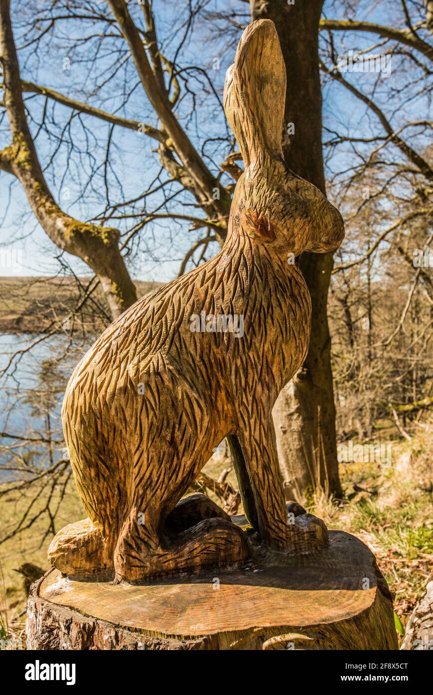 Wood carving hare hi-res stock photography and images - Alamy