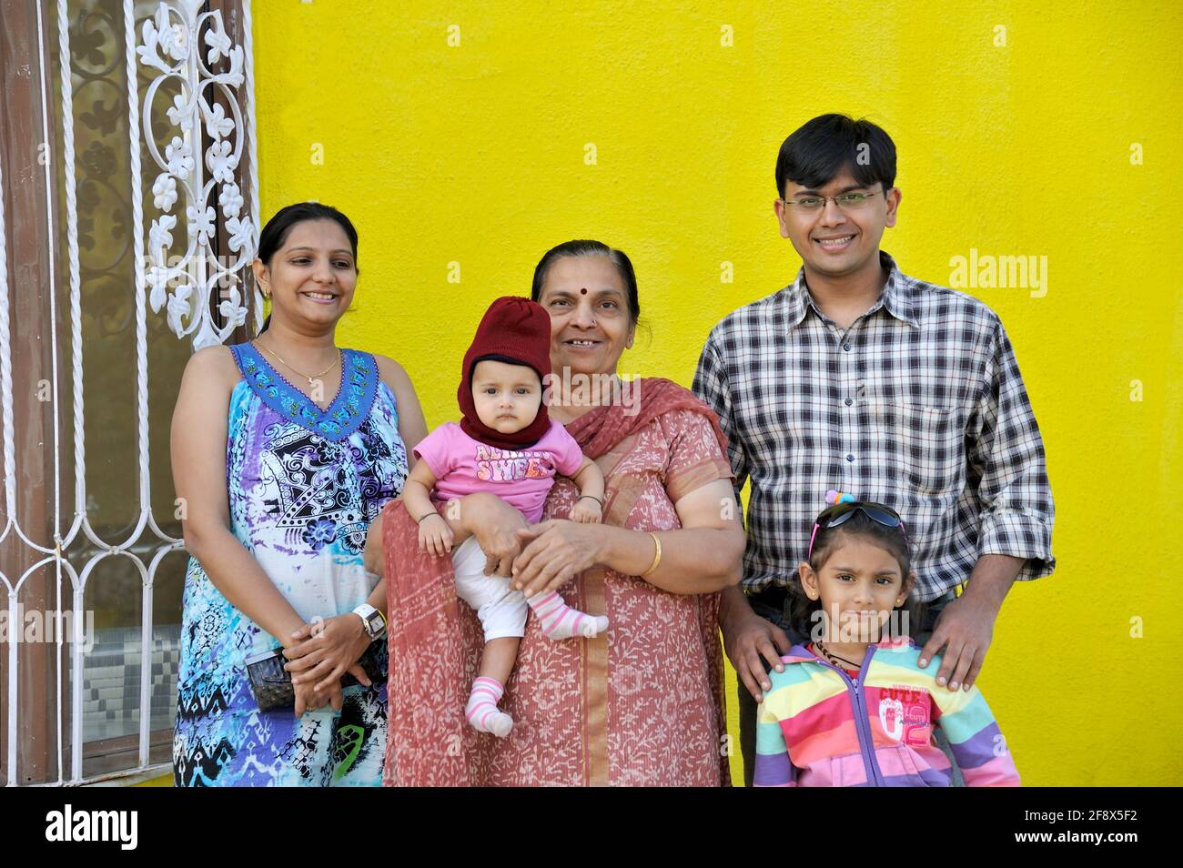 Moter and baby hi-res stock photography and images - Alamy