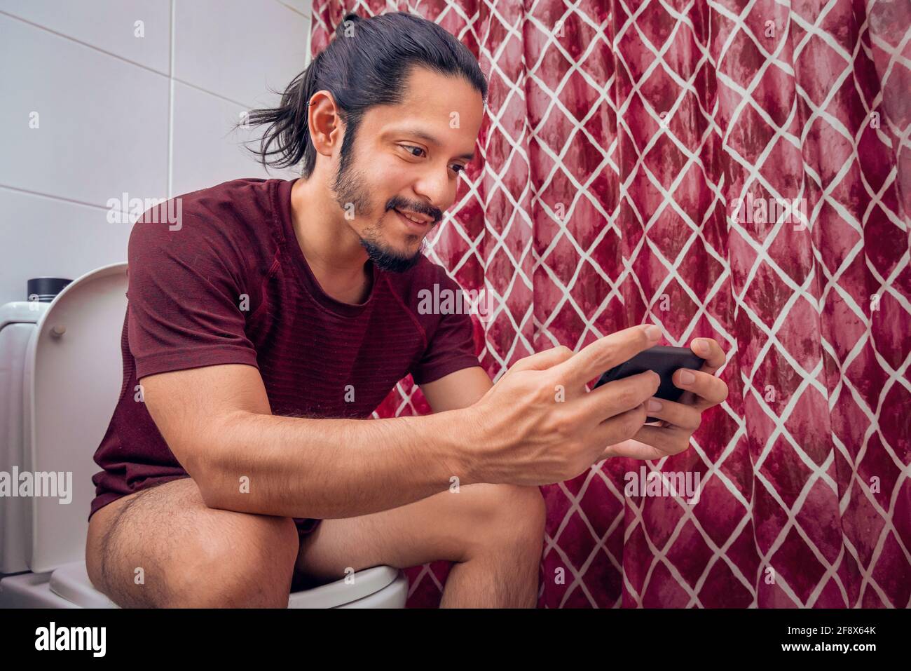 Pooping on toilet hi-res stock photography and images - Alamy