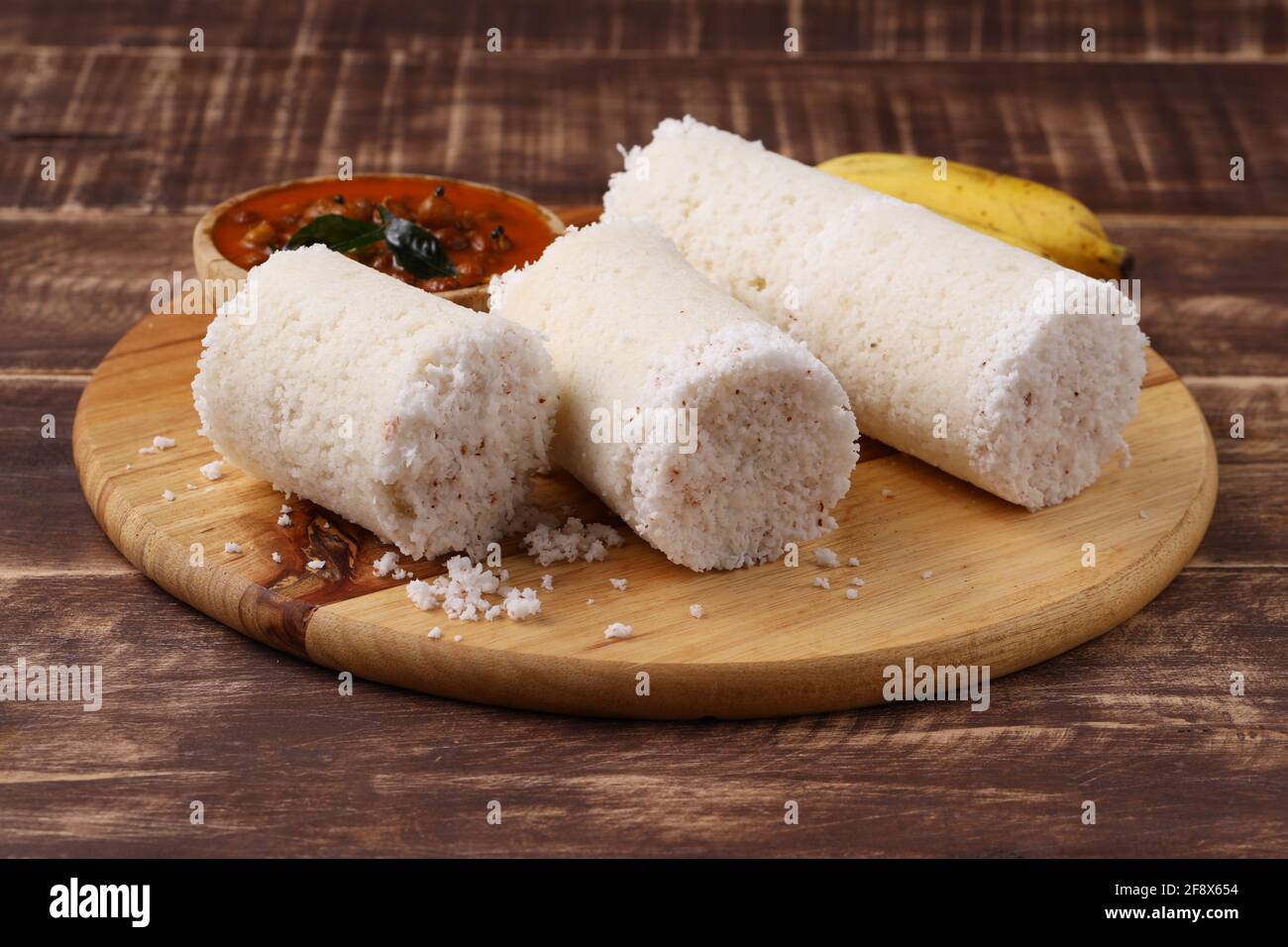 Puttu/Raw rice puttu/Arisi Maavu Puttu with chana curry/ kadala curry ...