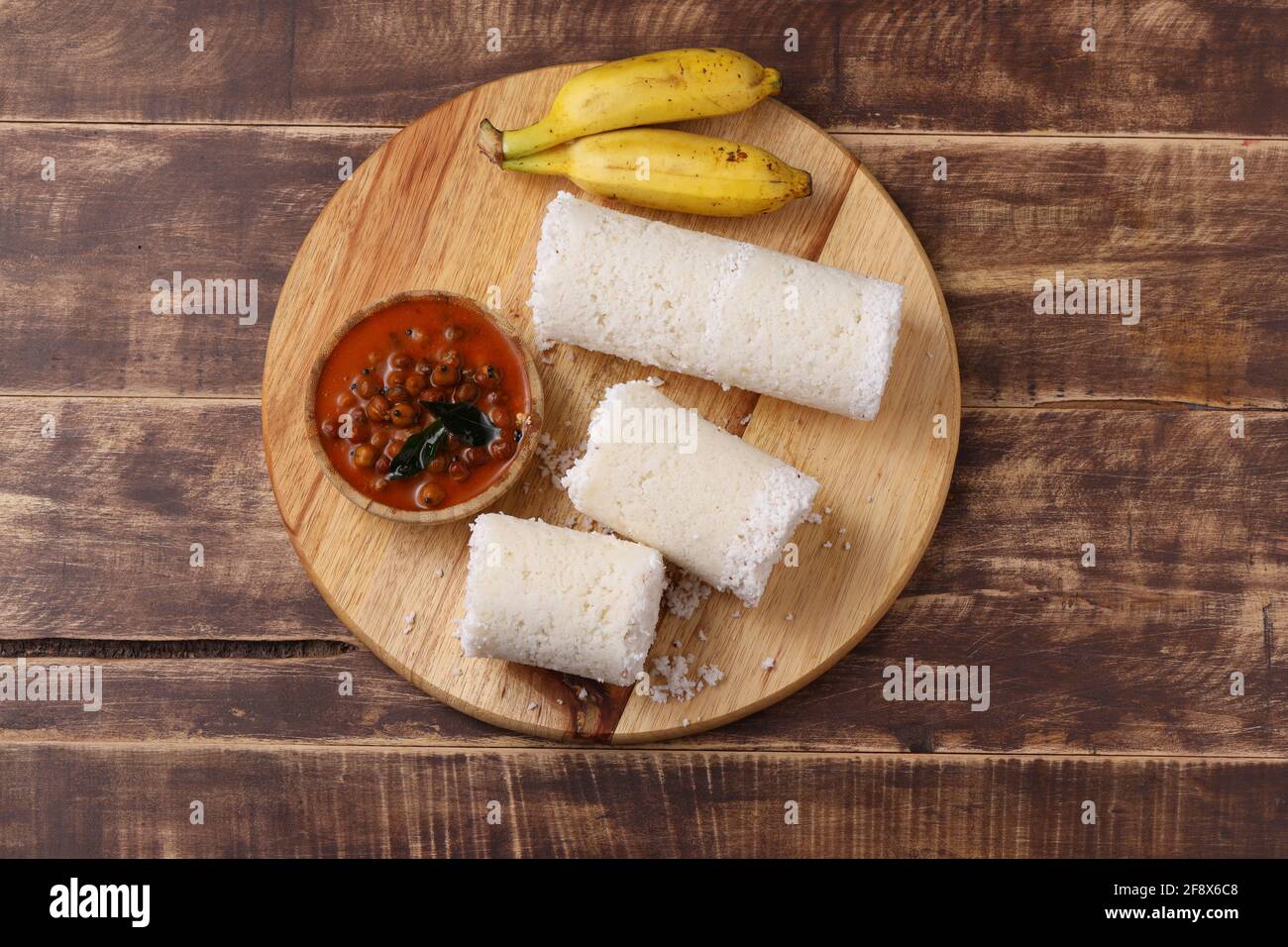 Puttu/Raw rice puttu/Arisi Maavu Puttu with chana curry/ kadala curry ...