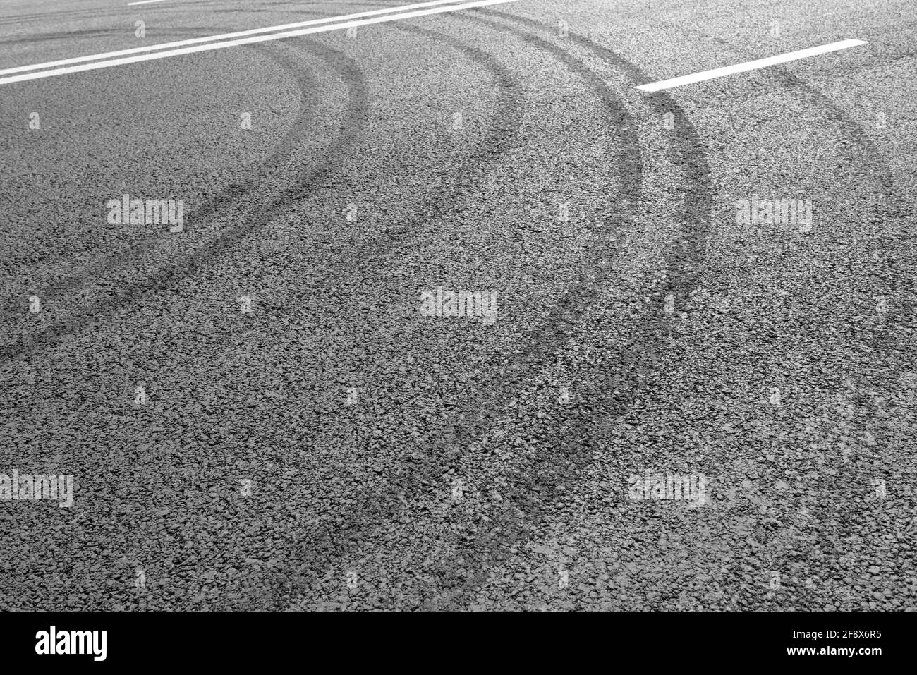 Asphalt road with marking lines white stripes Stock Photo - Alamy