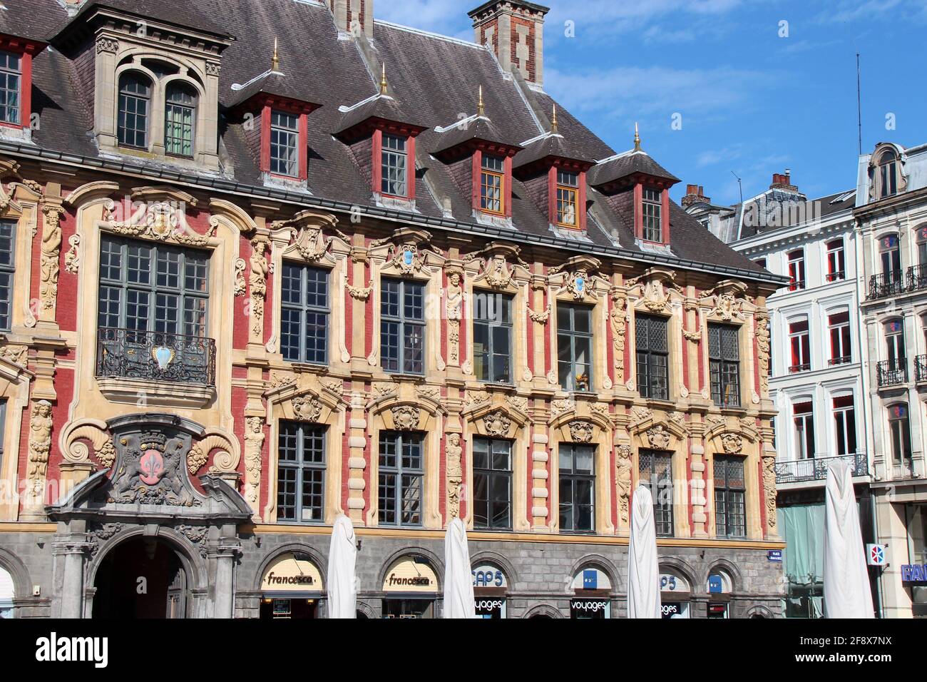 Former stock exchange wall hi-res stock photography and images - Alamy