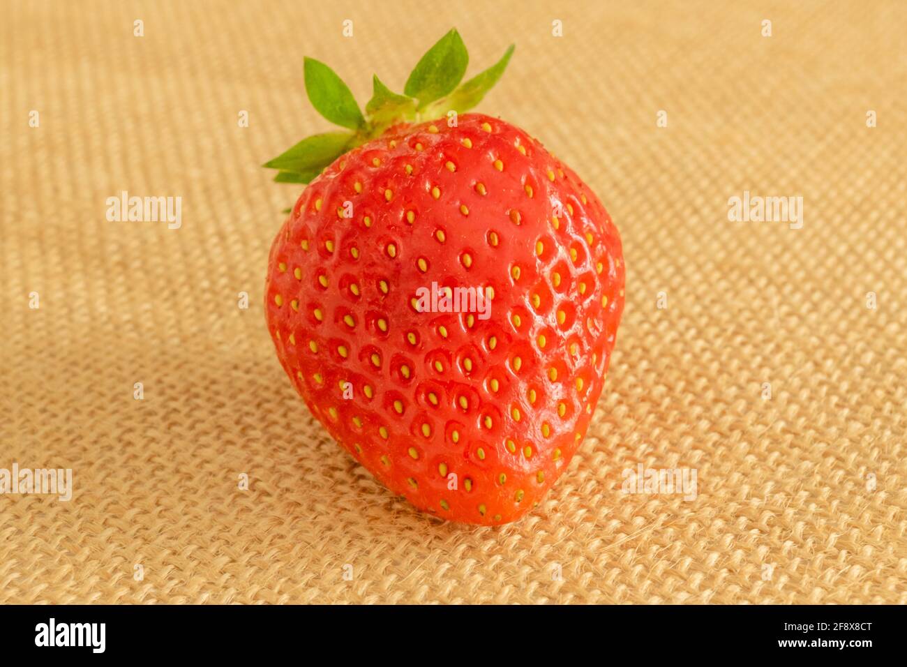 Juicy strawberry red delicious hi-res stock photography and images - Alamy