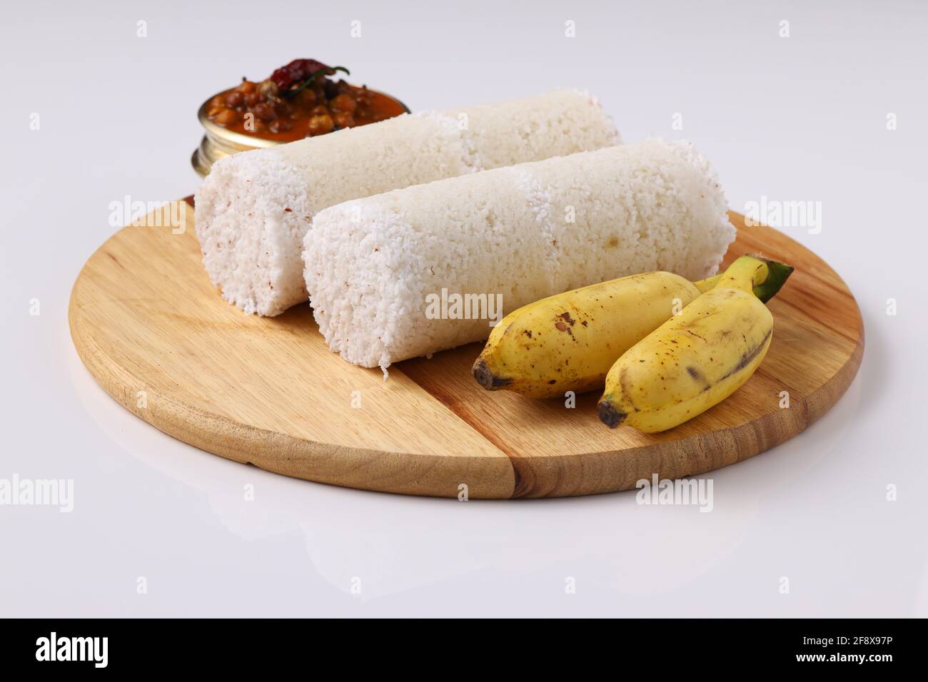 Puttu/Raw rice puttu/Arisi Maavu Puttu with chana curry/ kadala curry ...