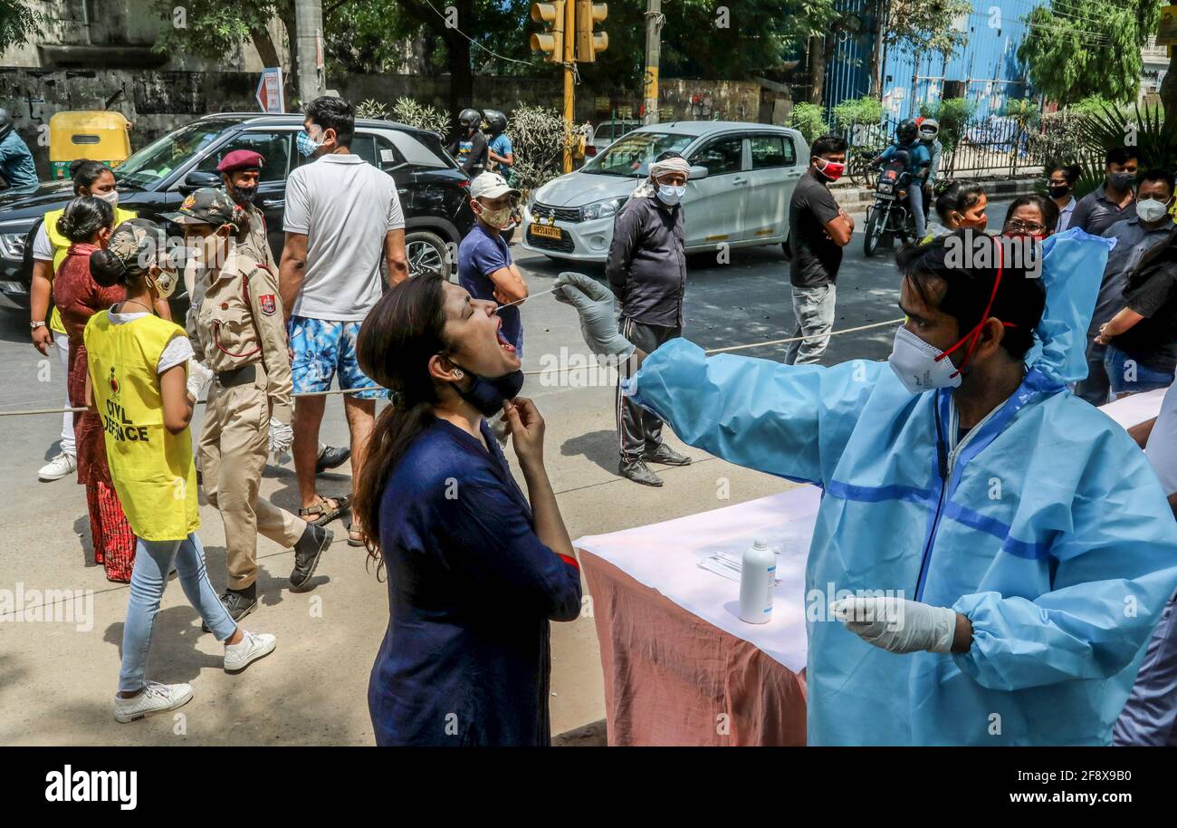 Healthcare nasal swab pcr hi-res stock photography and images - Alamy