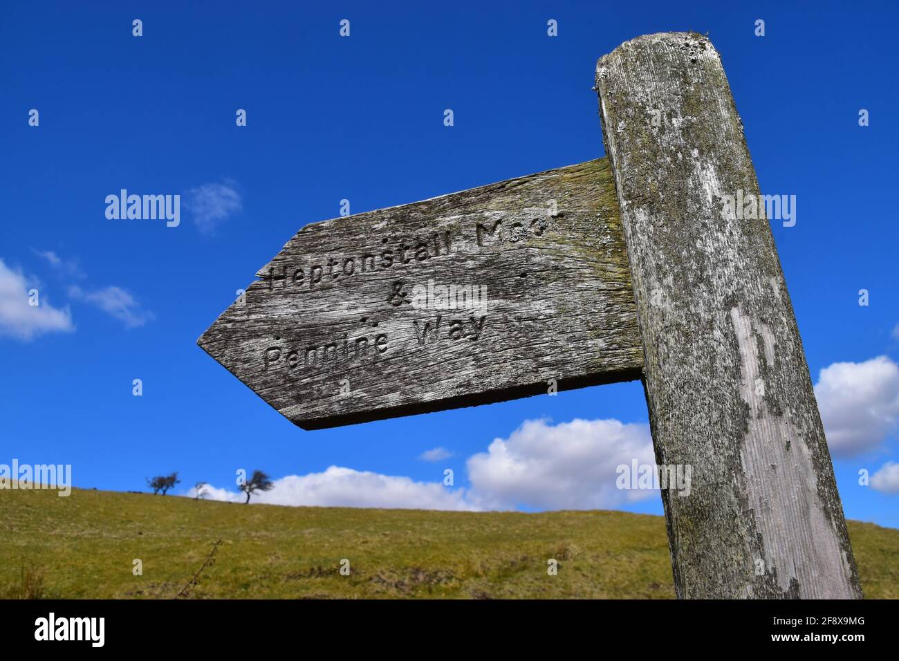 Signpost waymark hi-res stock photography and images - Alamy