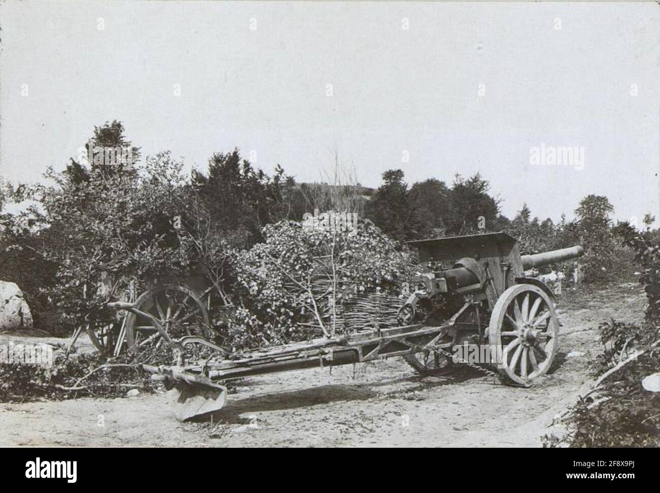 Cm gun hi-res stock photography and images - Alamy