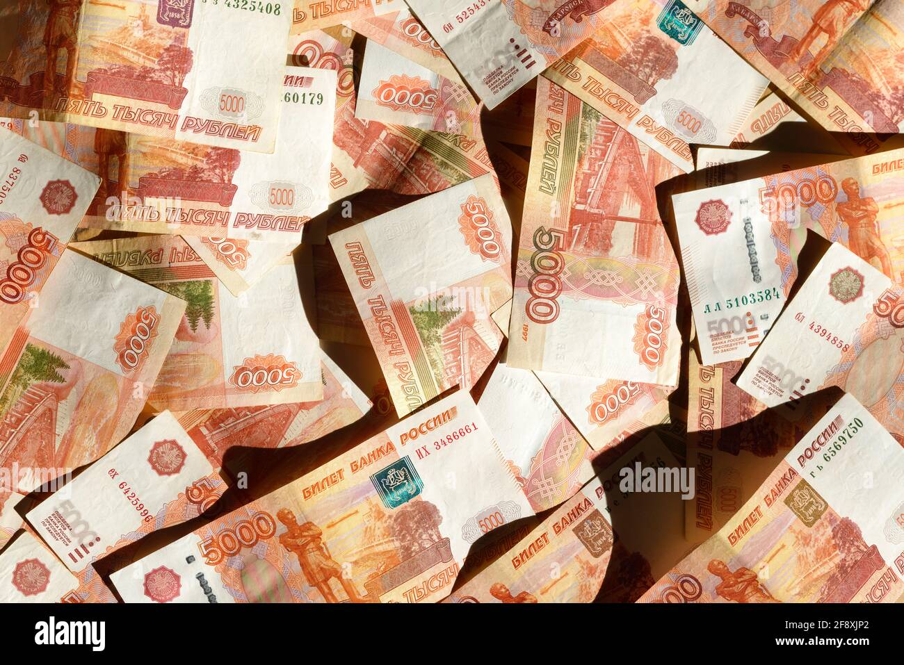 Banknotes of 5000 Russian rubles background Stock Photo - Alamy