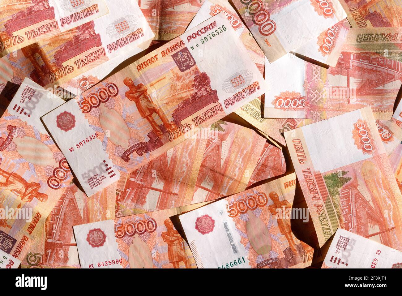 Banknotes of 5000 Russian rubles background Stock Photo - Alamy