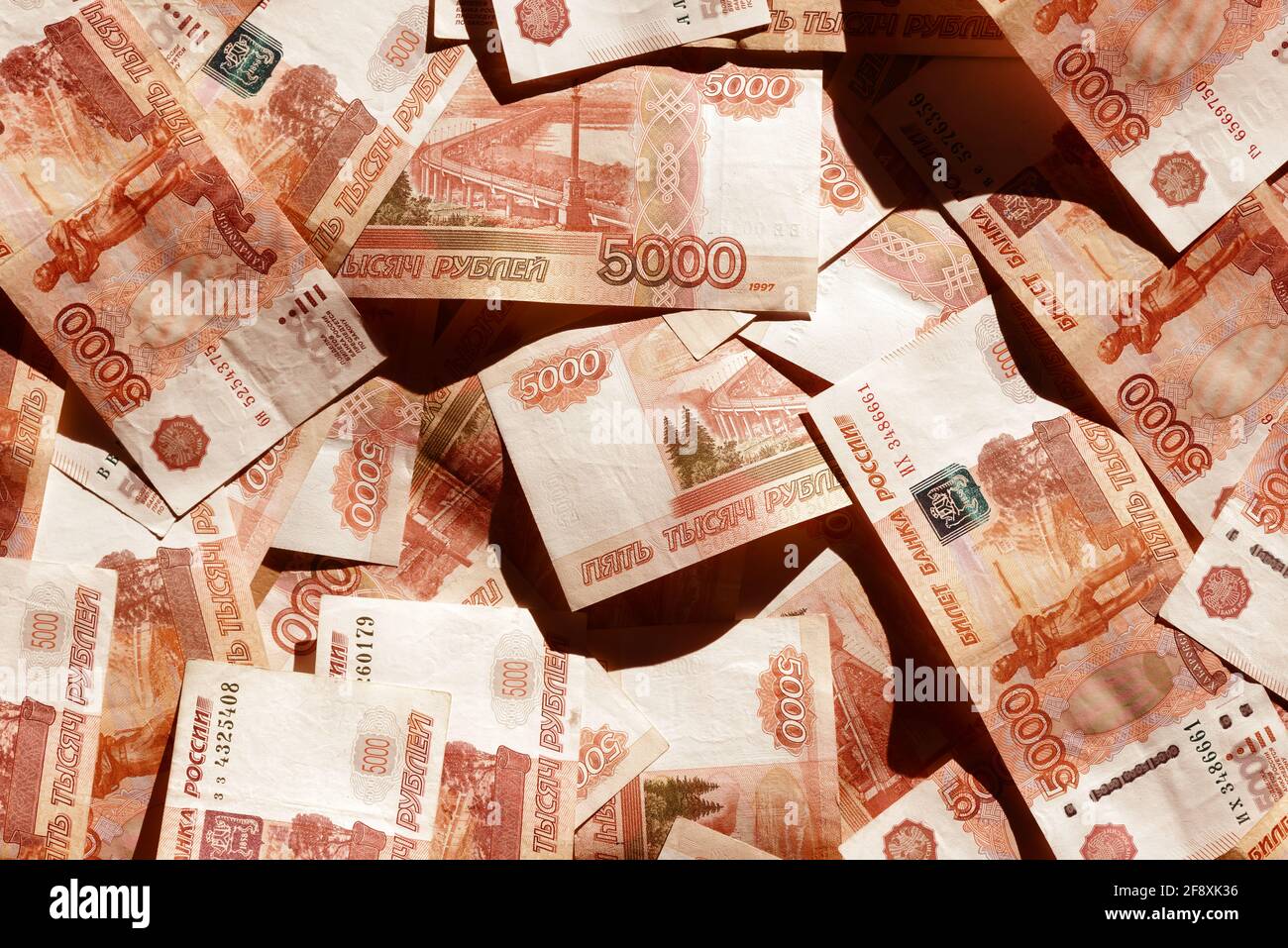 Banknotes of 5000 Russian rubles background Stock Photo - Alamy