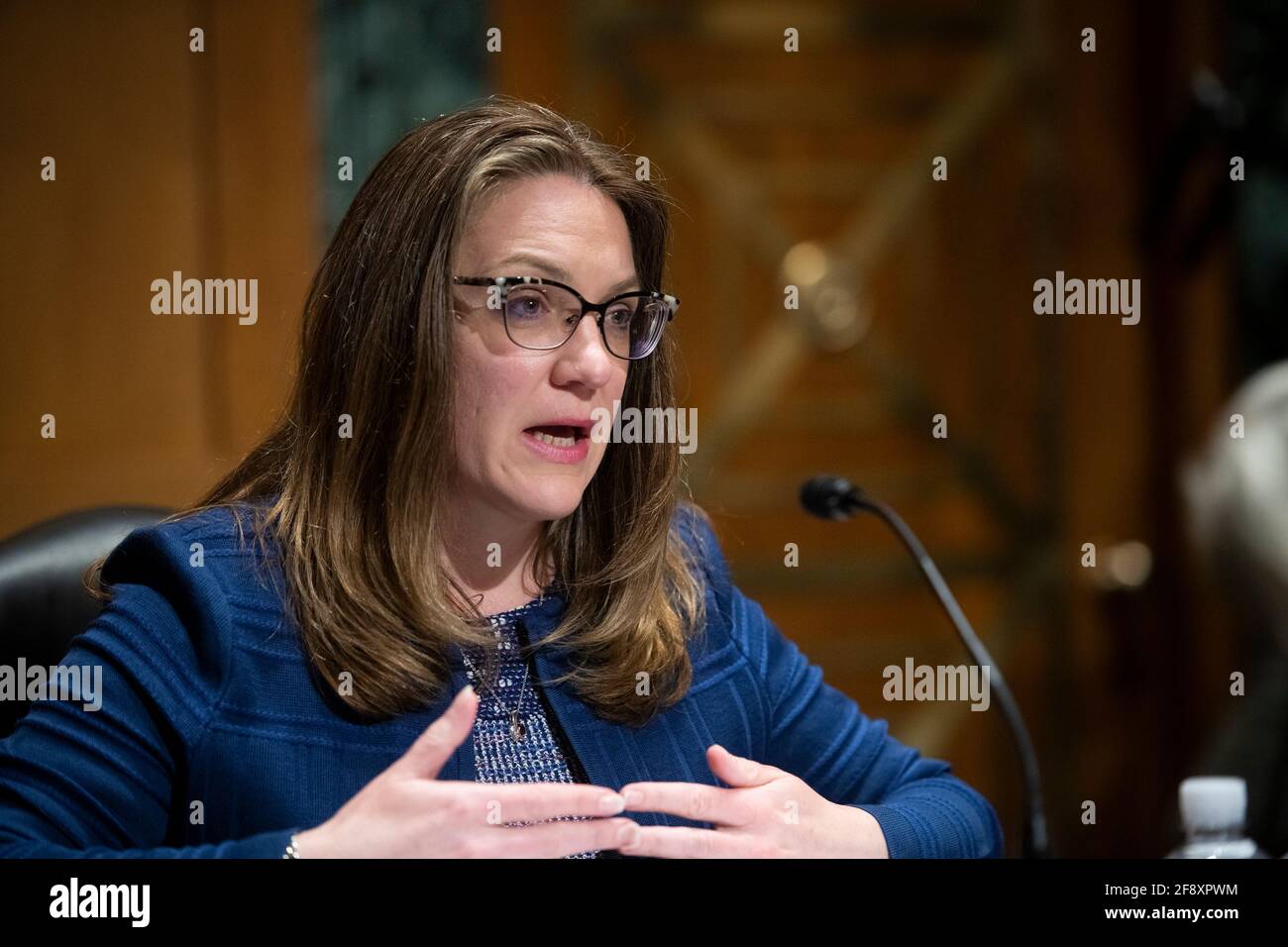 Department of human services building hi-res stock photography and ...