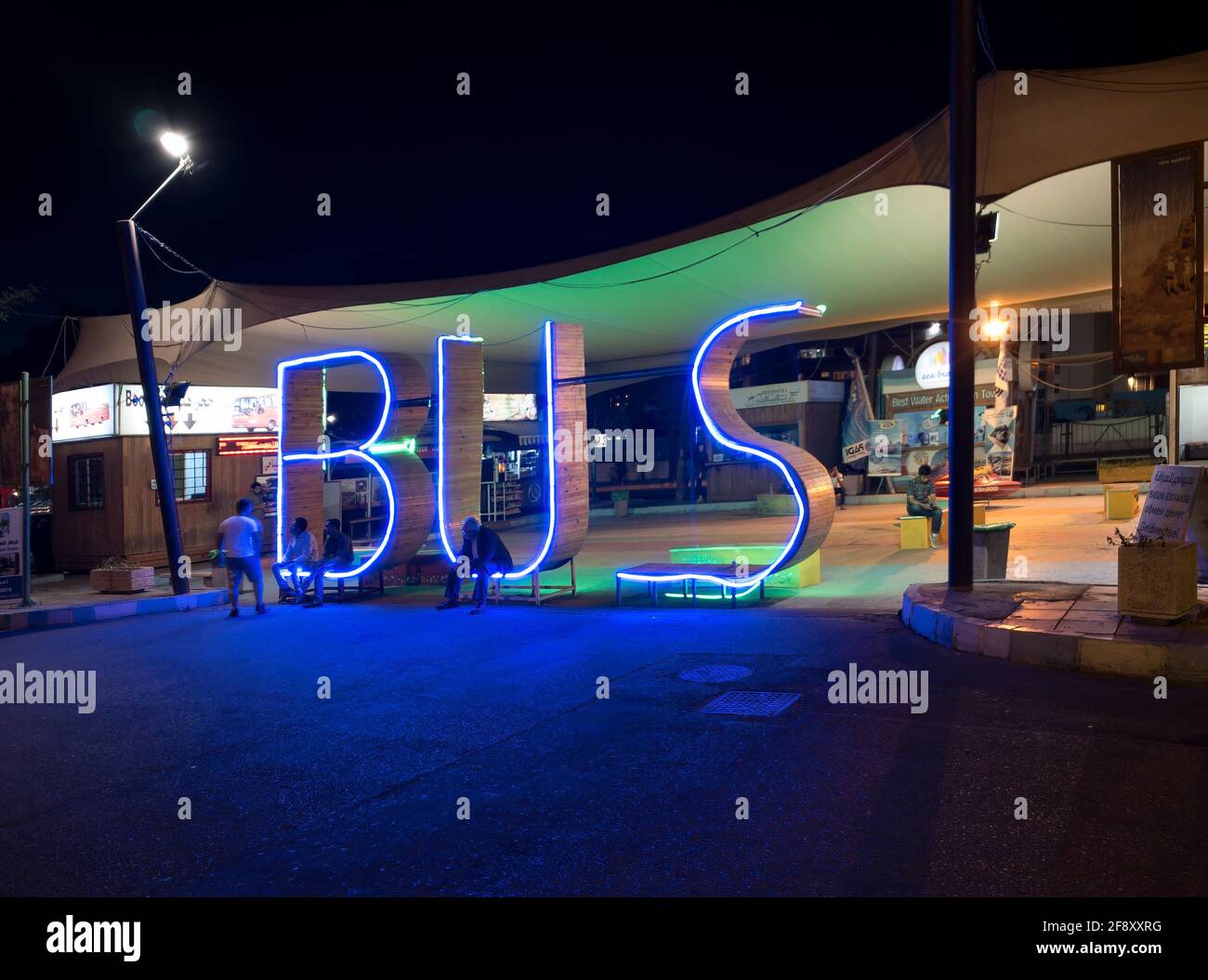 Bus loading station hi-res stock photography and images - Alamy