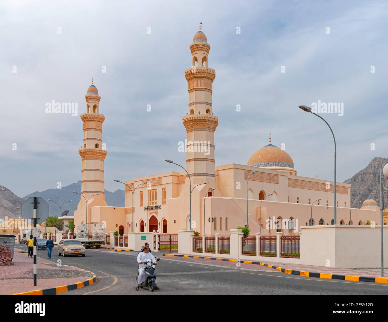 Al khasab mosque hi-res stock photography and images - Alamy