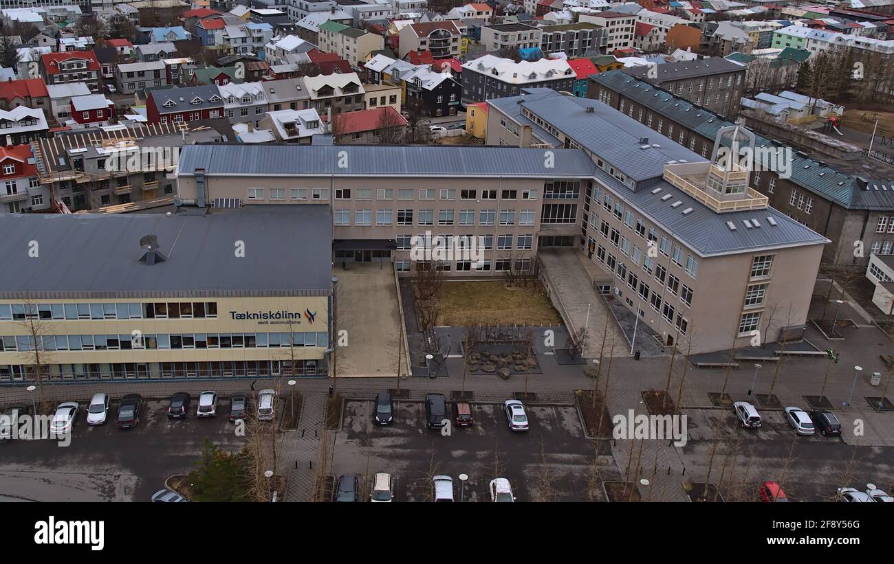 College school building buildings hi-res stock photography and images ...