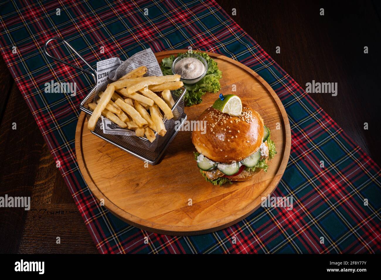 Crisp chicken burger top view hi-res stock photography and images - Alamy