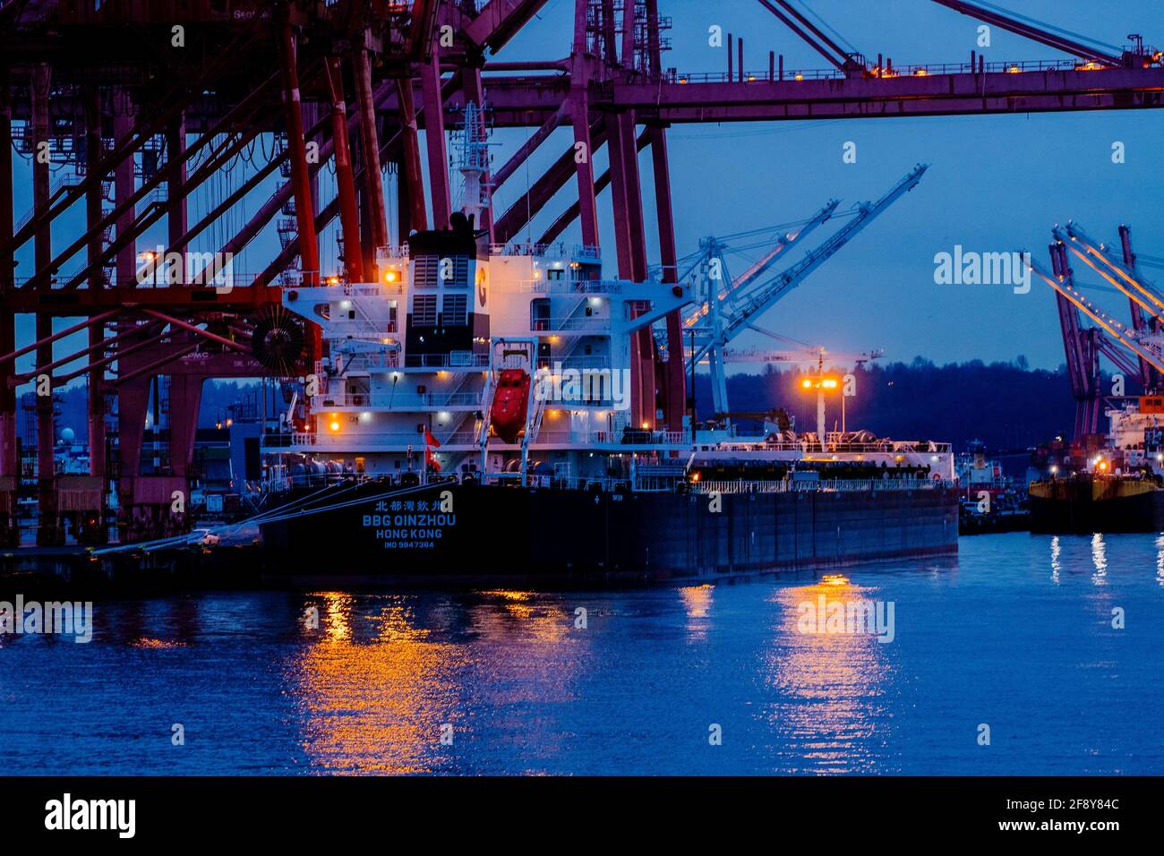 Harbor island seattle hi-res stock photography and images - Alamy