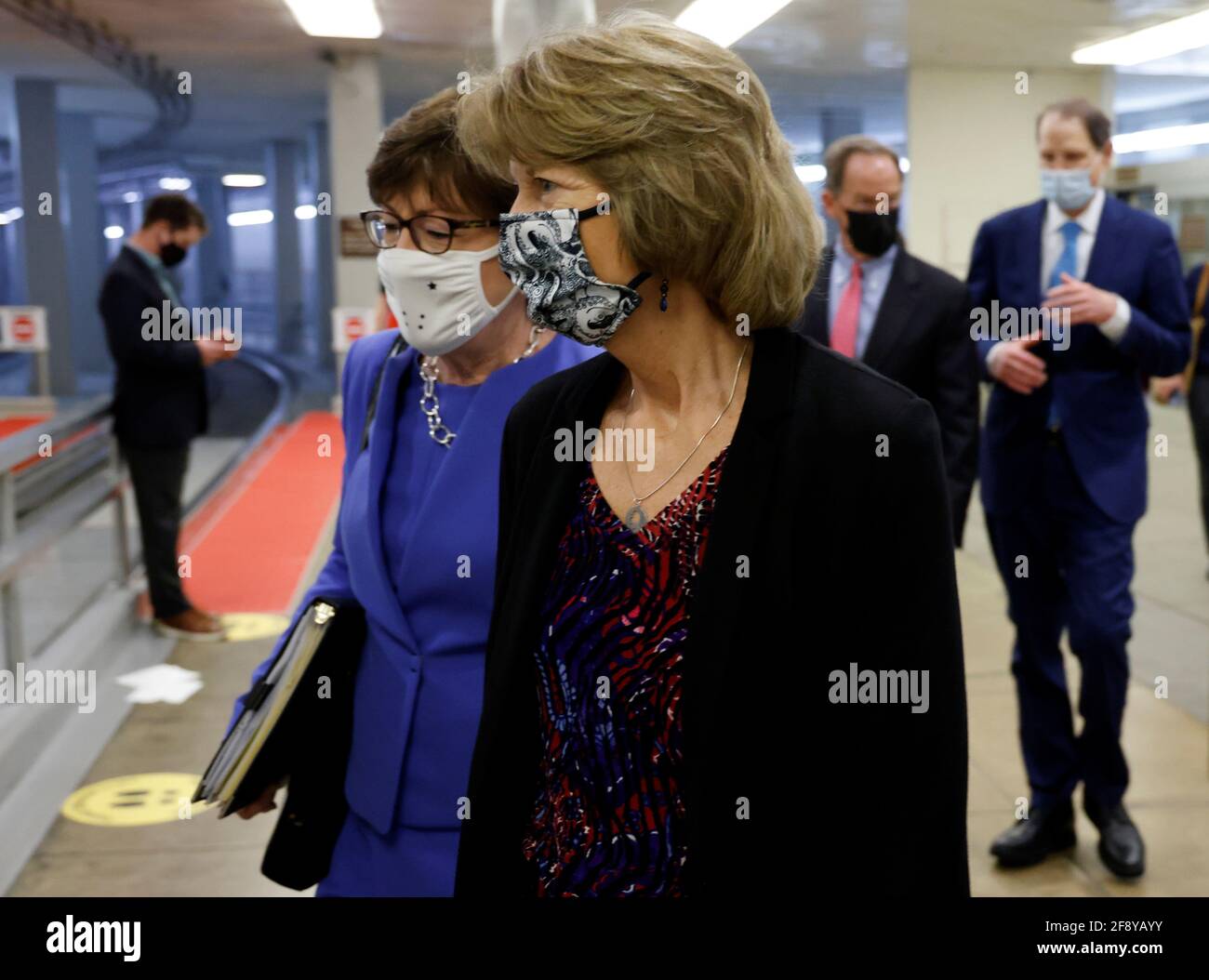 Lisa murkowski susan collins hi-res stock photography and images - Alamy