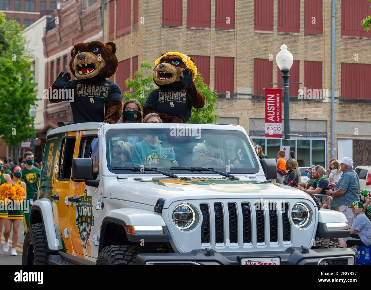 Basketball mascots hi-res stock photography and images - Alamy