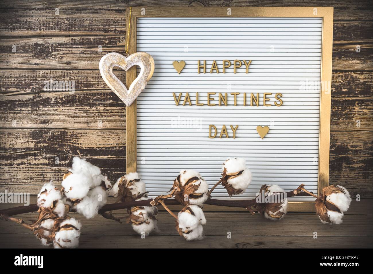 Gold lettering hi-res stock photography and images - Alamy