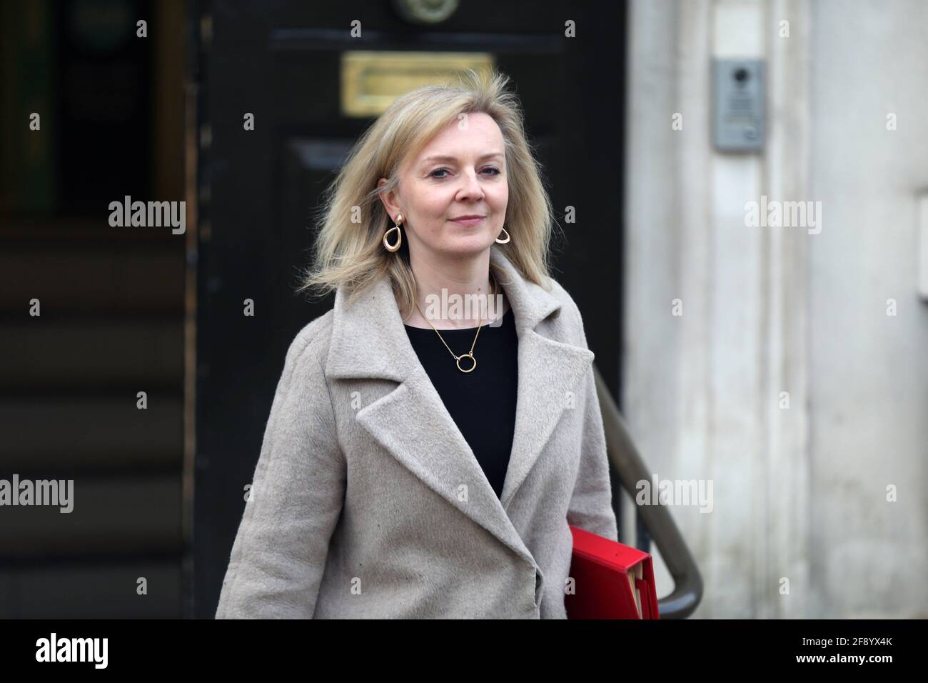Elizabeth truss 2021 hi-res stock photography and images - Alamy