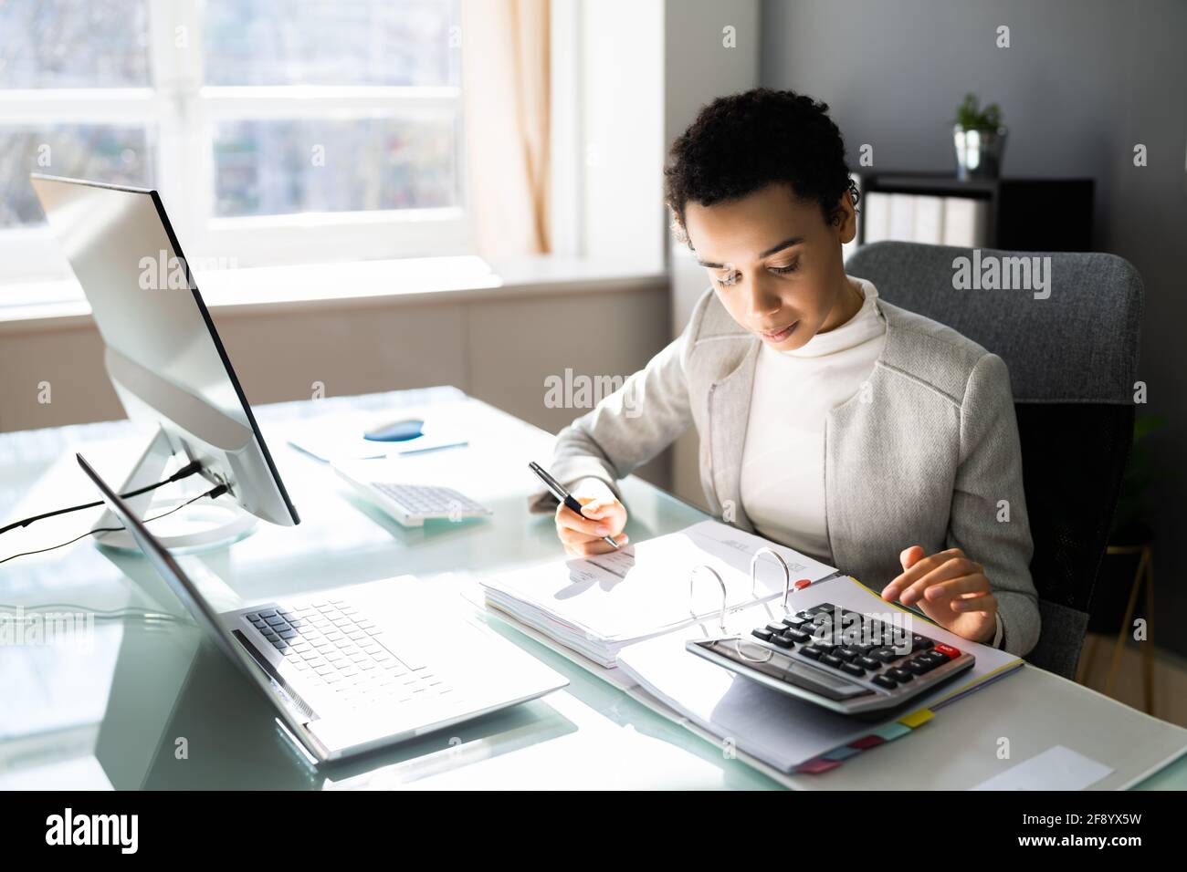 Lady swim hi-res stock photography and images - Alamy