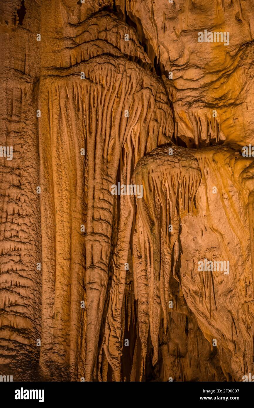Stunning formations in the Hall of Giants deep underground in Carlsbad ...