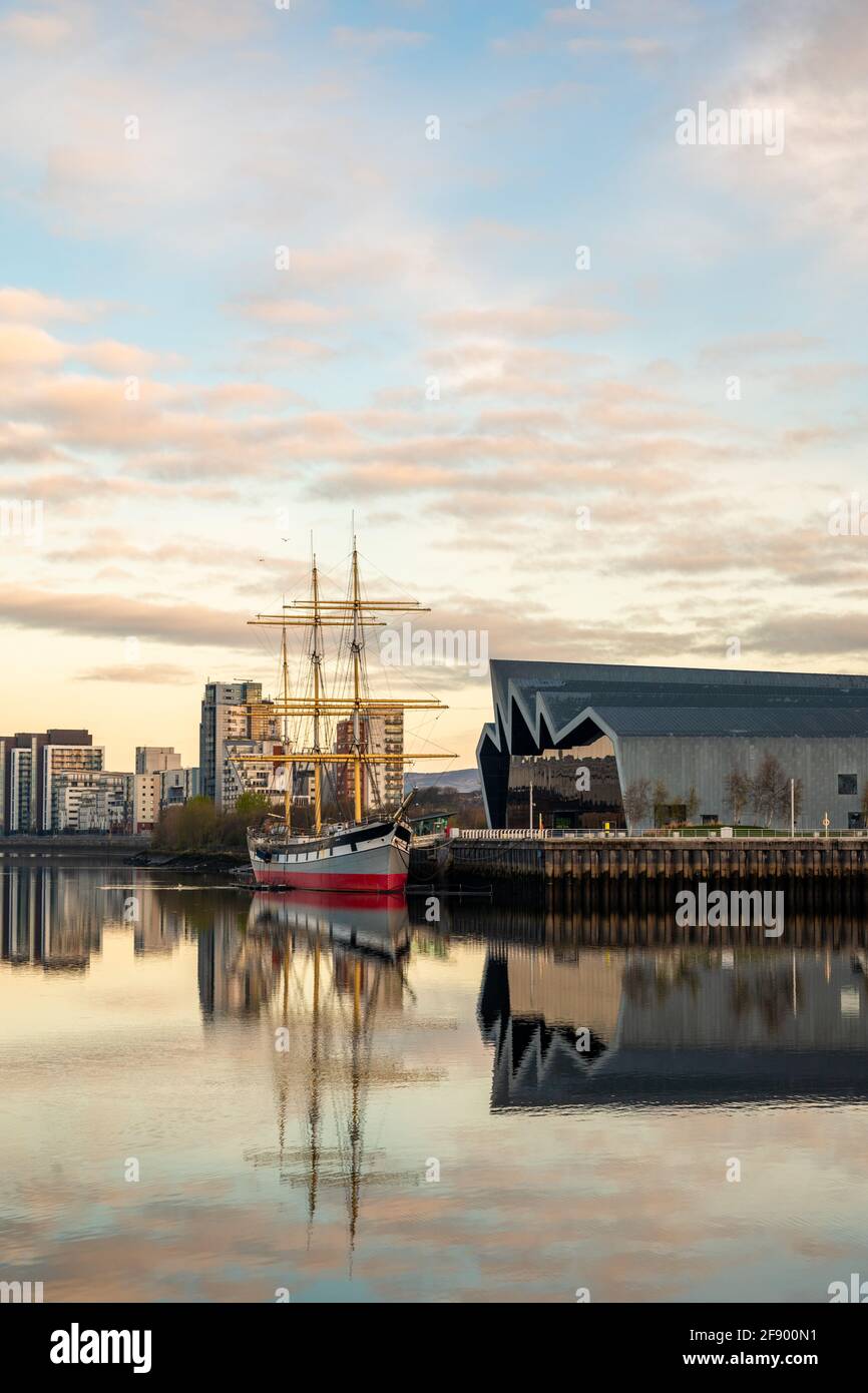 Riverside museum glasgow aerial hi-res stock photography and images - Alamy
