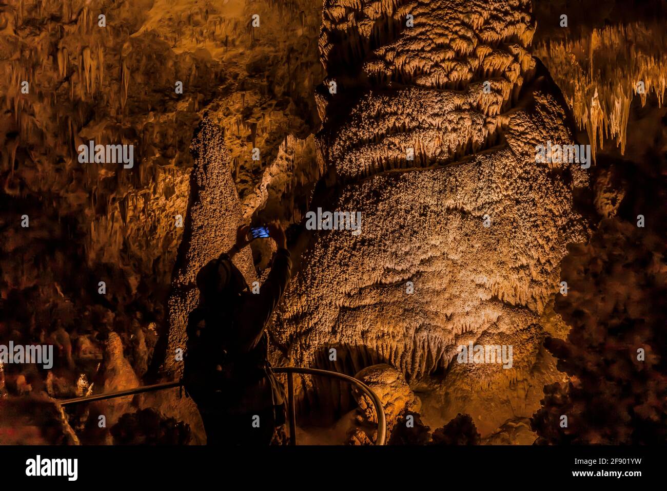 Photographing Fairyland of popcorn-covered stalagmites deep underground ...