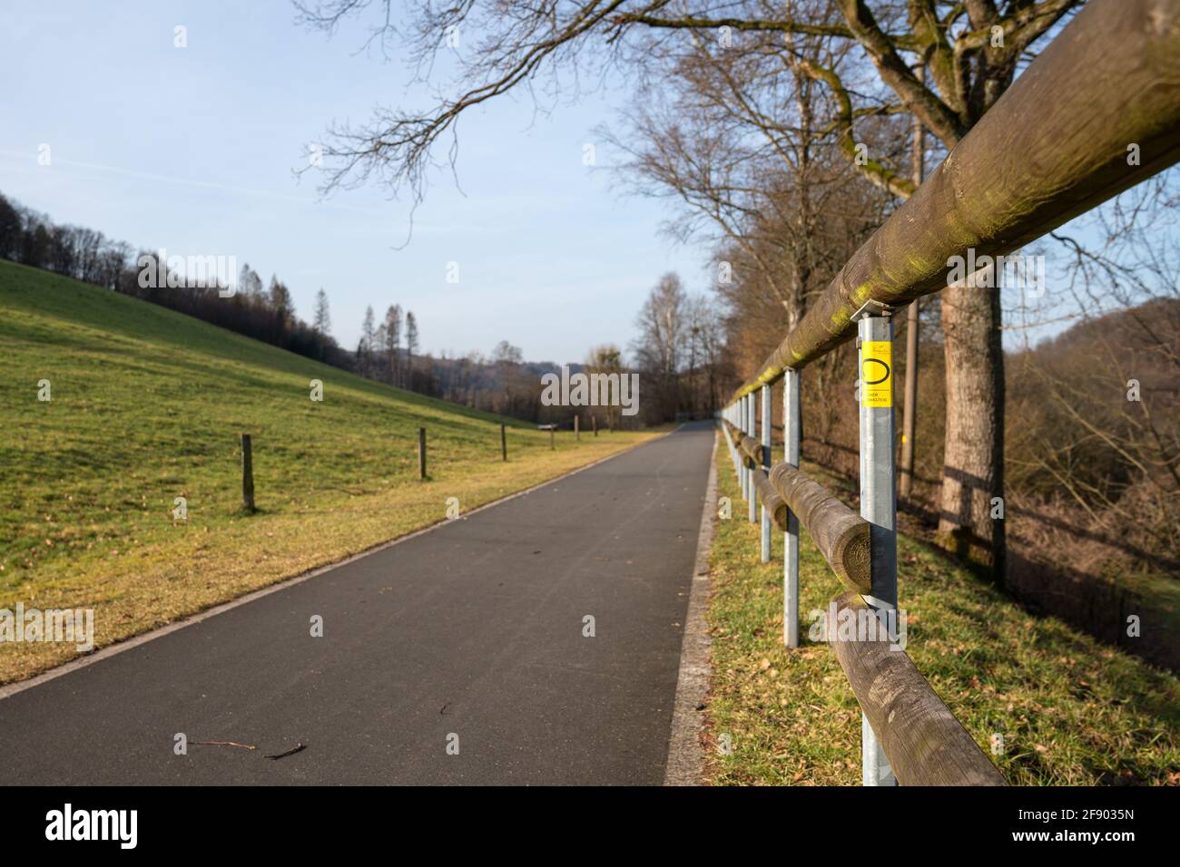 LINDLAR, GERMANY - FEBRUARY 20, 2021: Long distance hiking trail ...