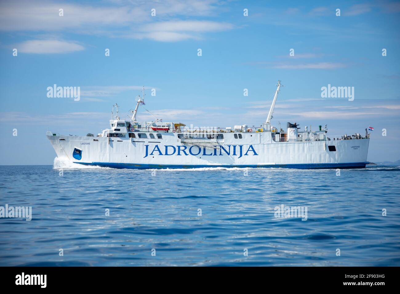 Split island ferry hi-res stock photography and images - Alamy