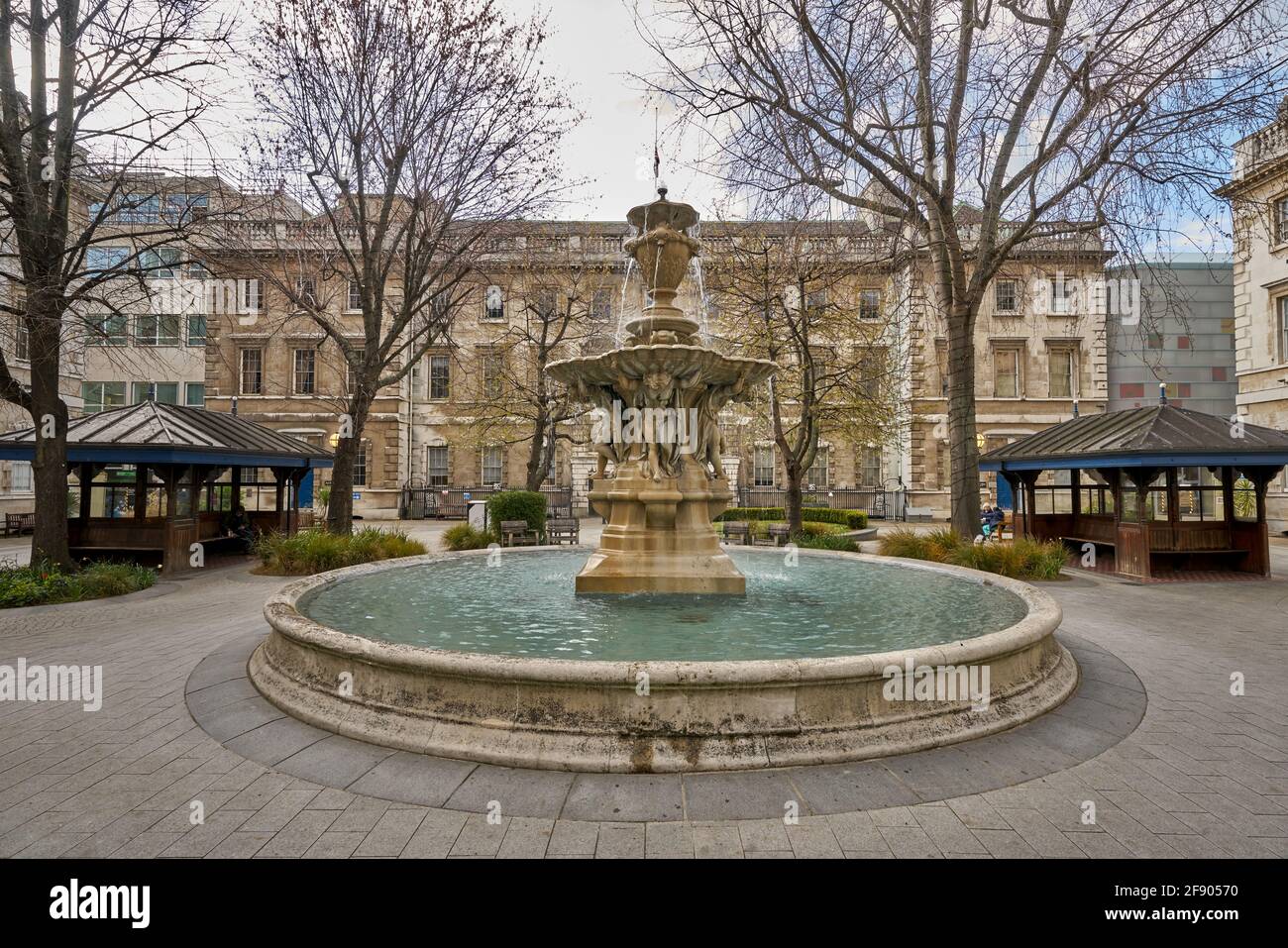 barts hospital st bartholemew hospital city of london Stock Photo - Alamy