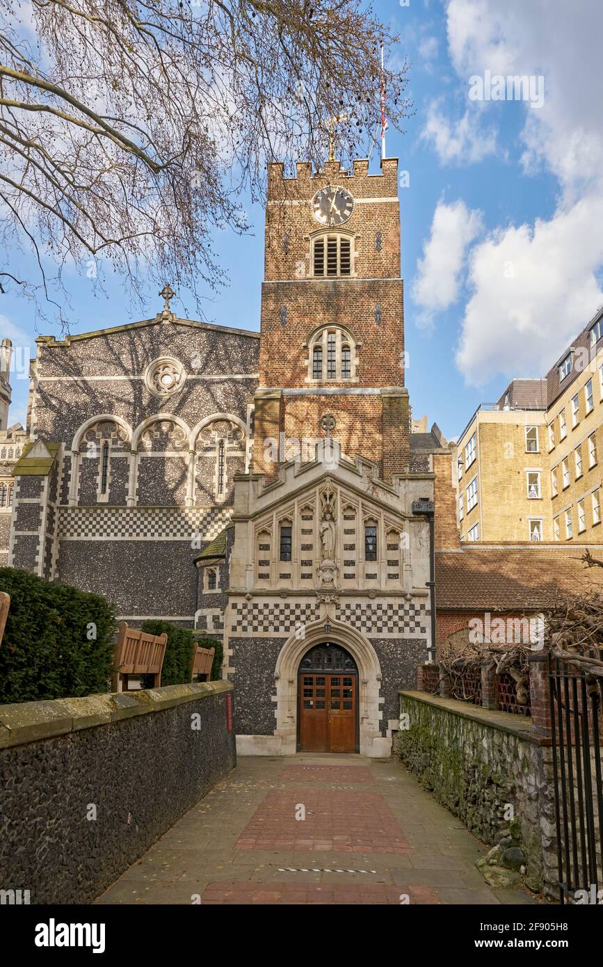 st bartholomew the great church Stock Photo - Alamy