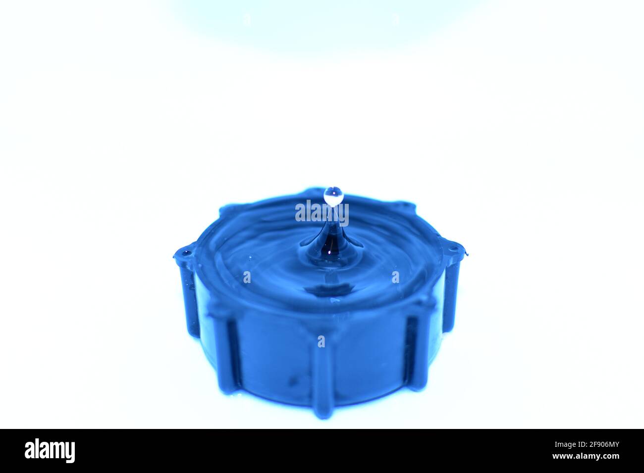 Dropping water container hi-res stock photography and images - Alamy