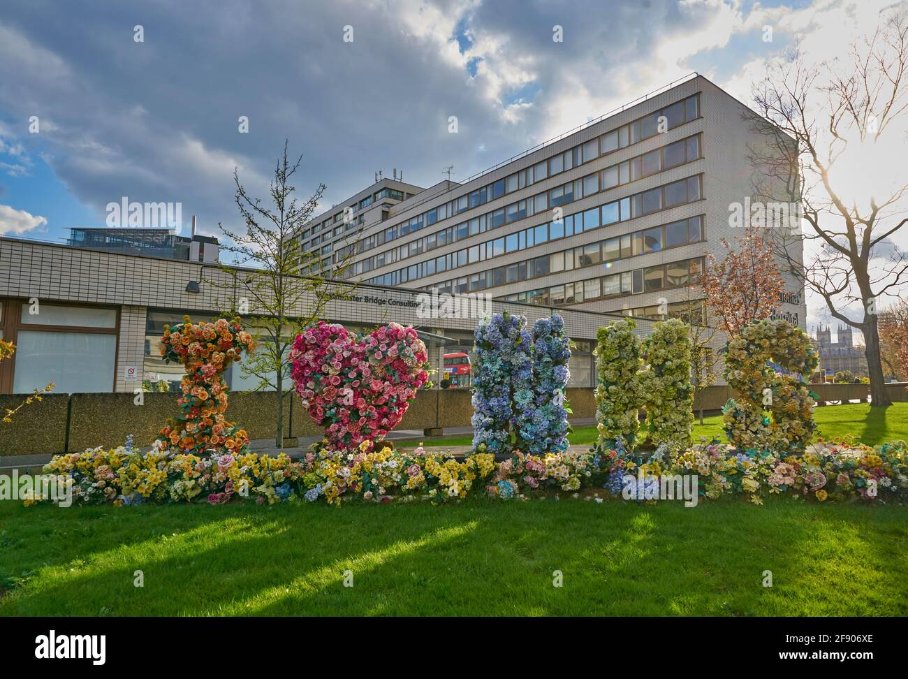 St thomas's hospital London. NHS hospital. I love NHS Stock Photo - Alamy