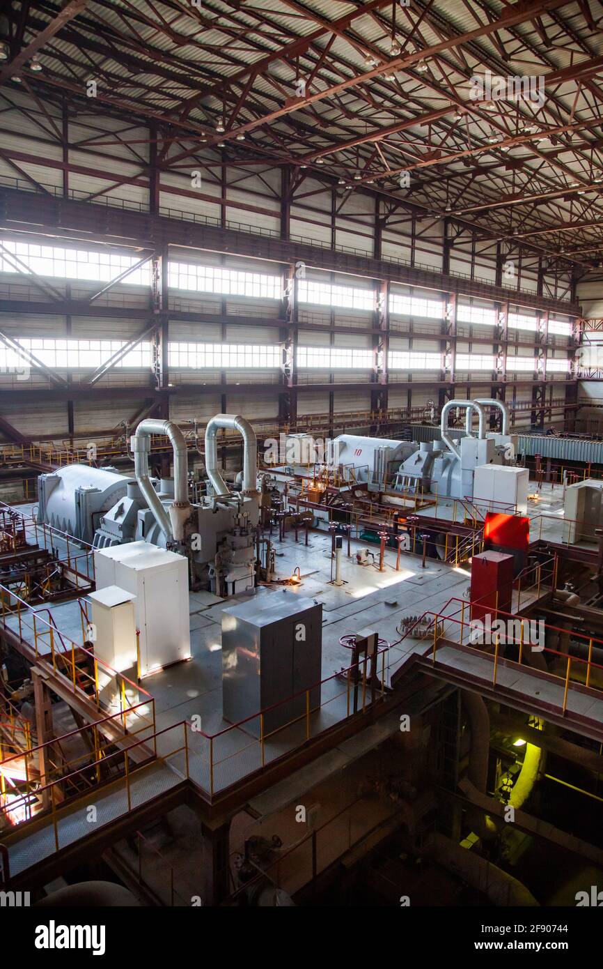 Steam turbine power station interior hi-res stock photography and ...