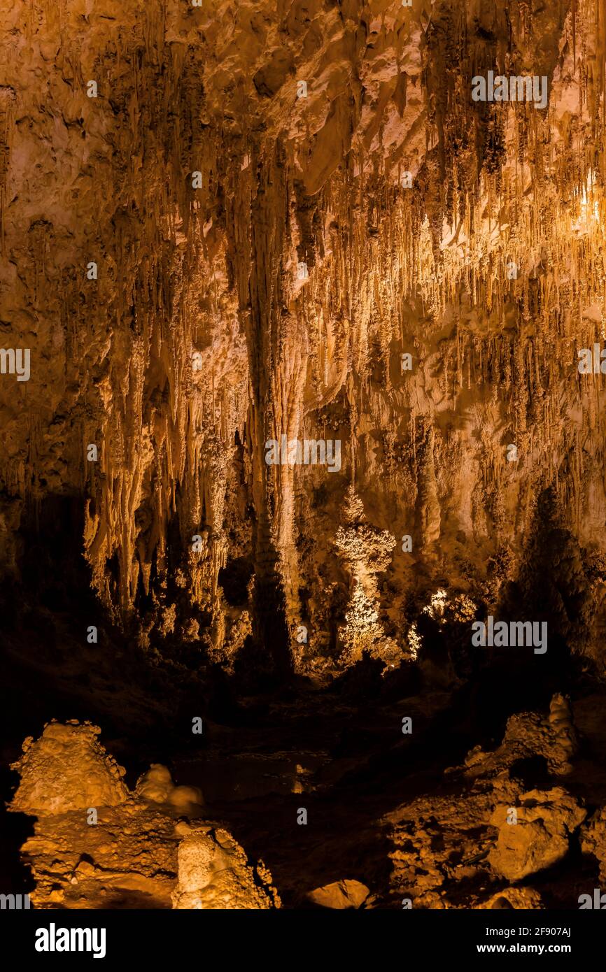 Stunning formations deep underground in Carlsbad Caverns National Park ...